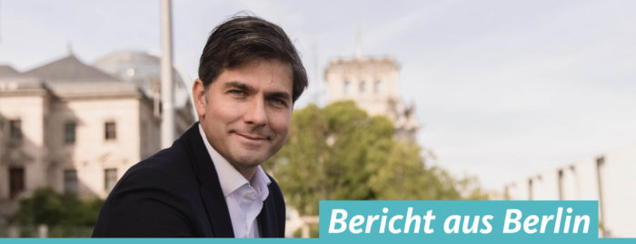 Startseite - Mark Helfrich