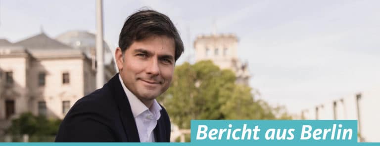 Startseite - Mark Helfrich